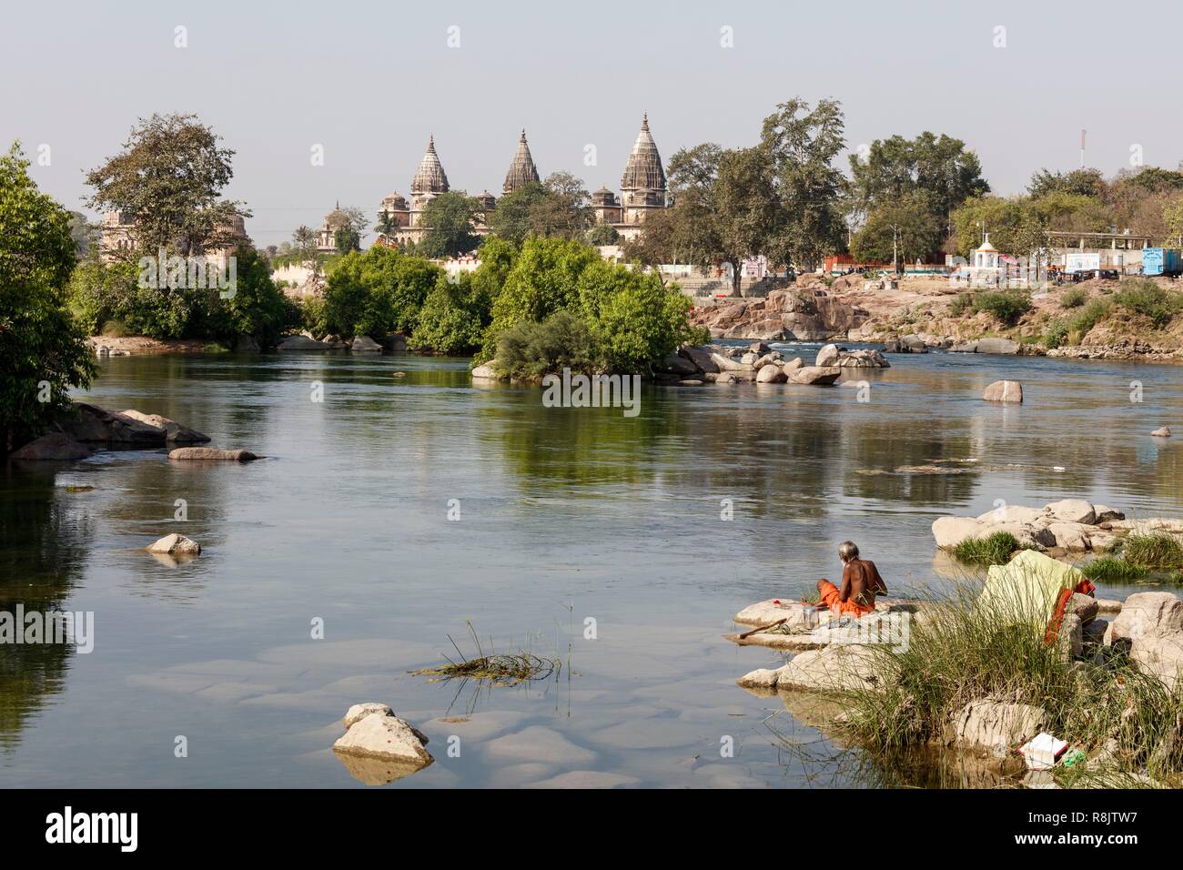 Orchha india river hi-res stock photography and images - Alamy