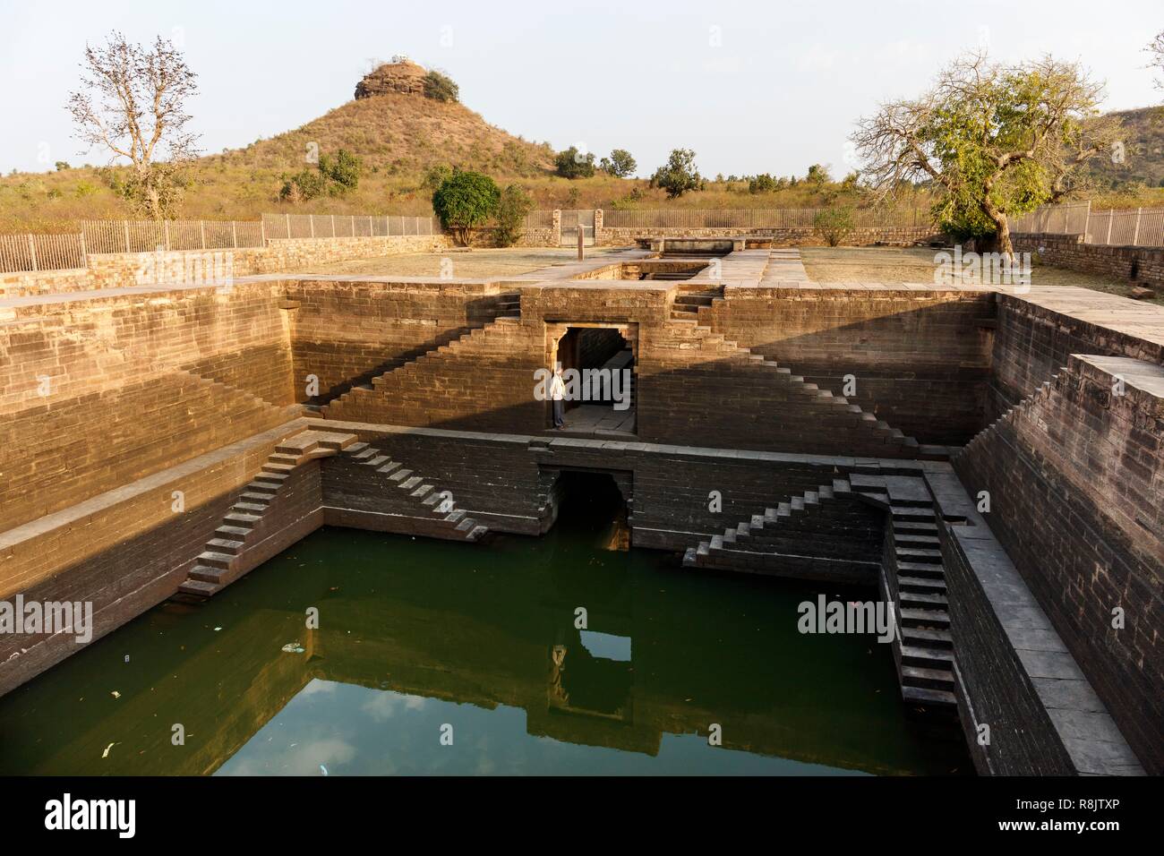 India, Madhya Pradesh, Chanderi, Battisi baoli Stock Photo - Alamy
