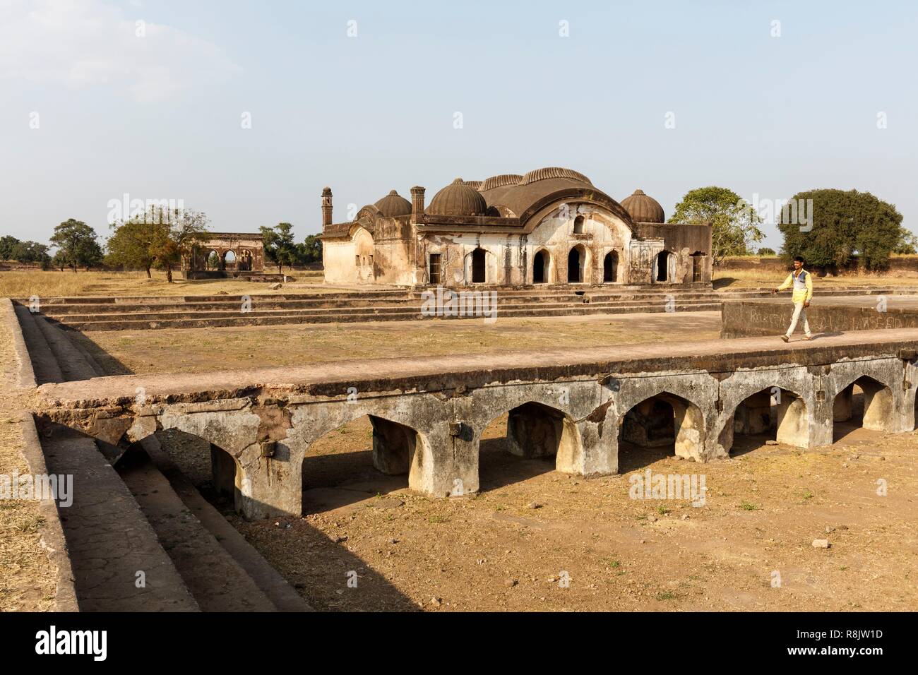 India, Madhya Pradesh, Burhanpur, Ahukana palace, initial burial place ...