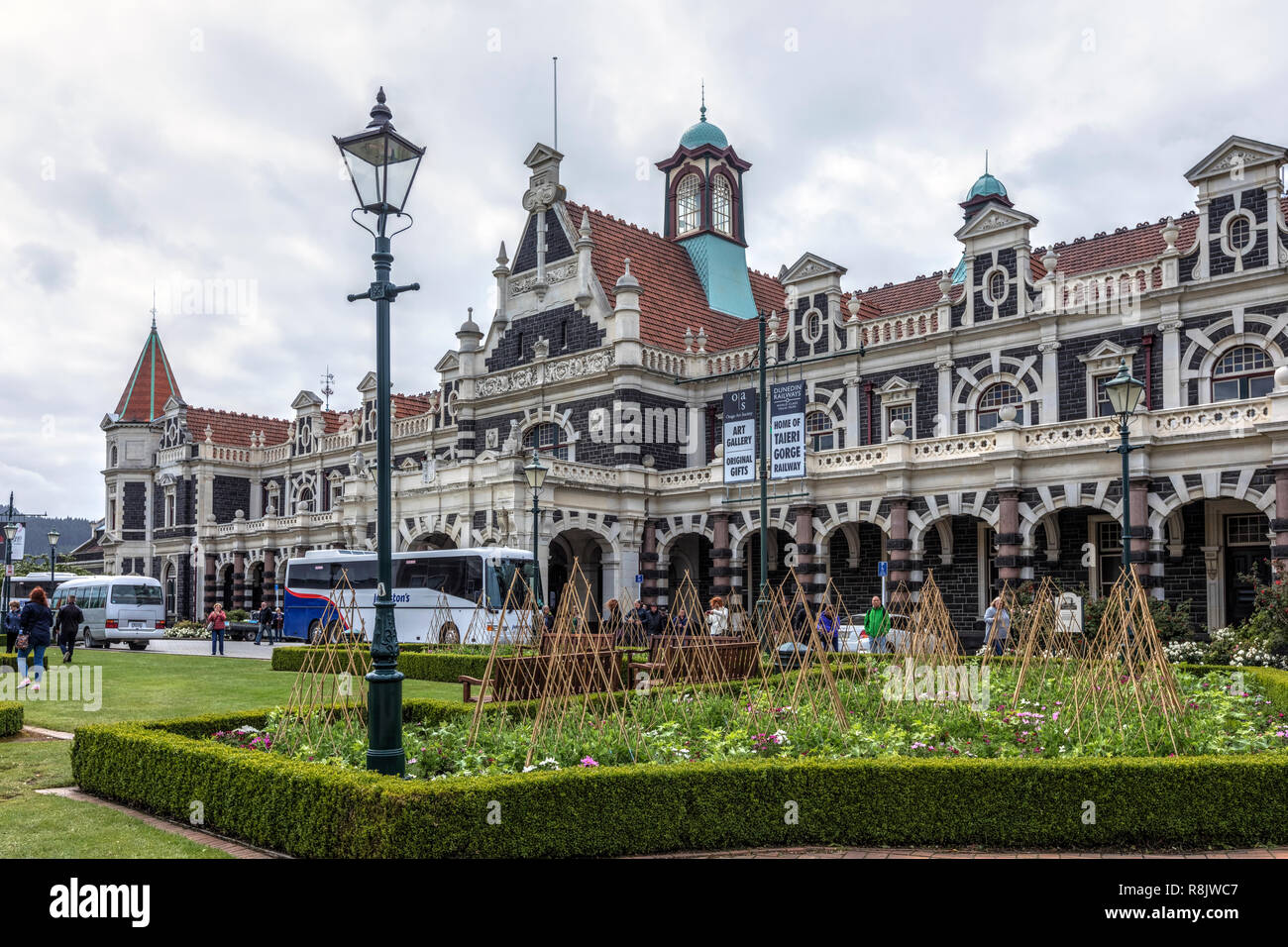 Dunedin station new zealand hi-res stock photography and images - Alamy