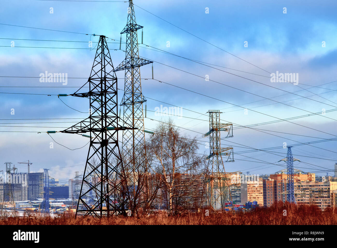 Power Lines For Houses High Resolution Stock Photography and Images - Alamy