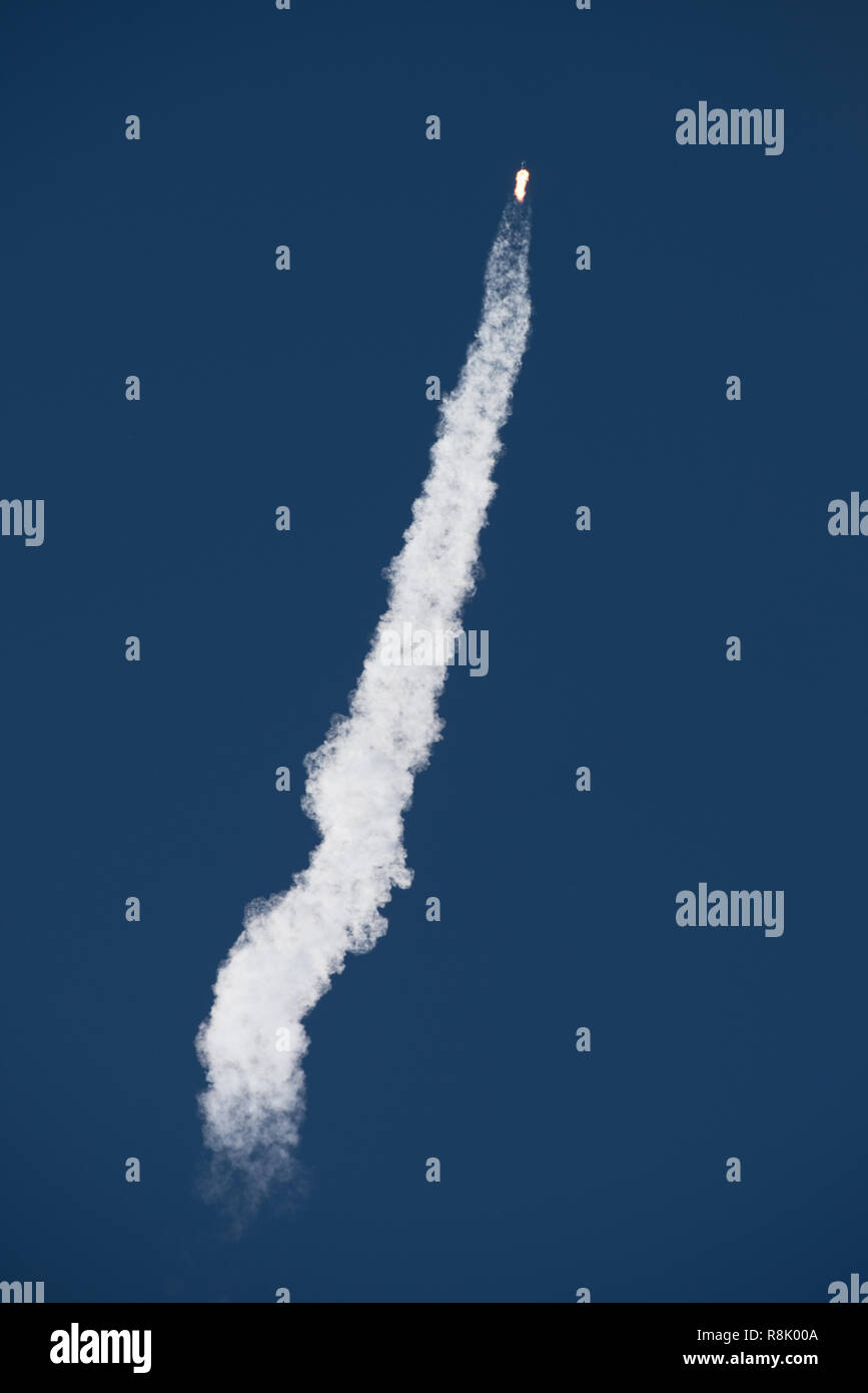 Synchronous orbit hi-res stock photography and images - Alamy