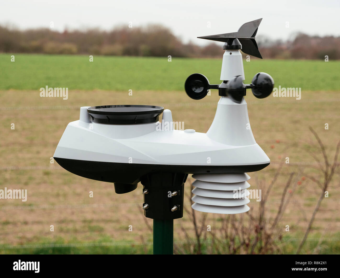 Weather station instrument hi-res stock photography and images - Alamy