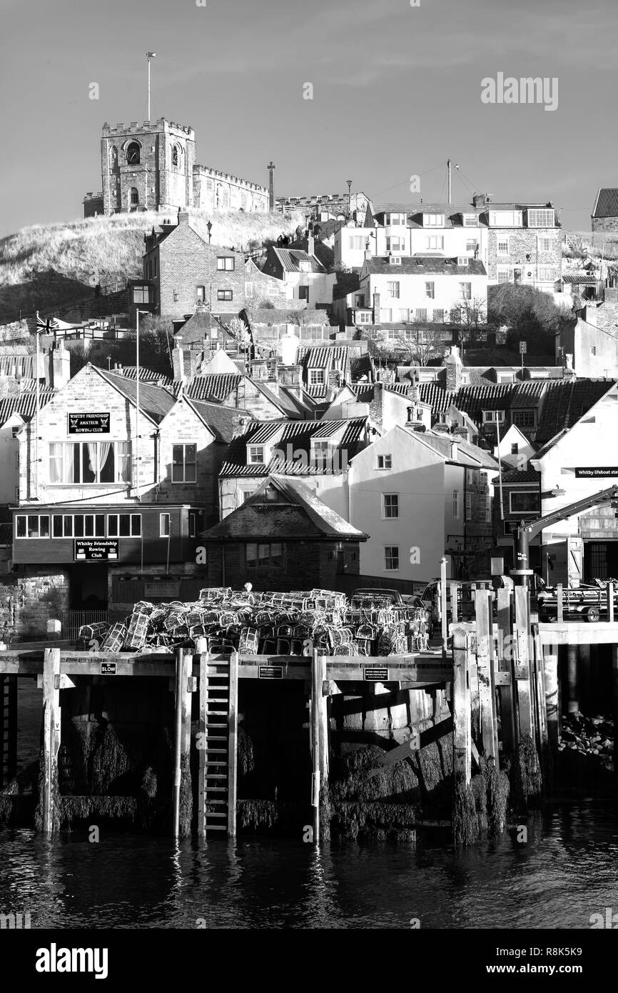 Cottages whitby Black and White Stock Photos & Images - Alamy