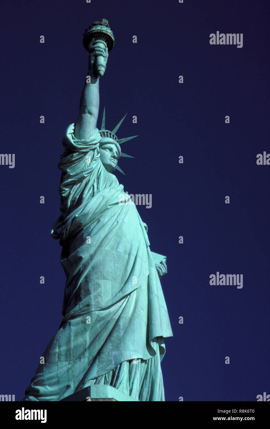 Statue of liberty huddled masses hi-res stock photography and images ...