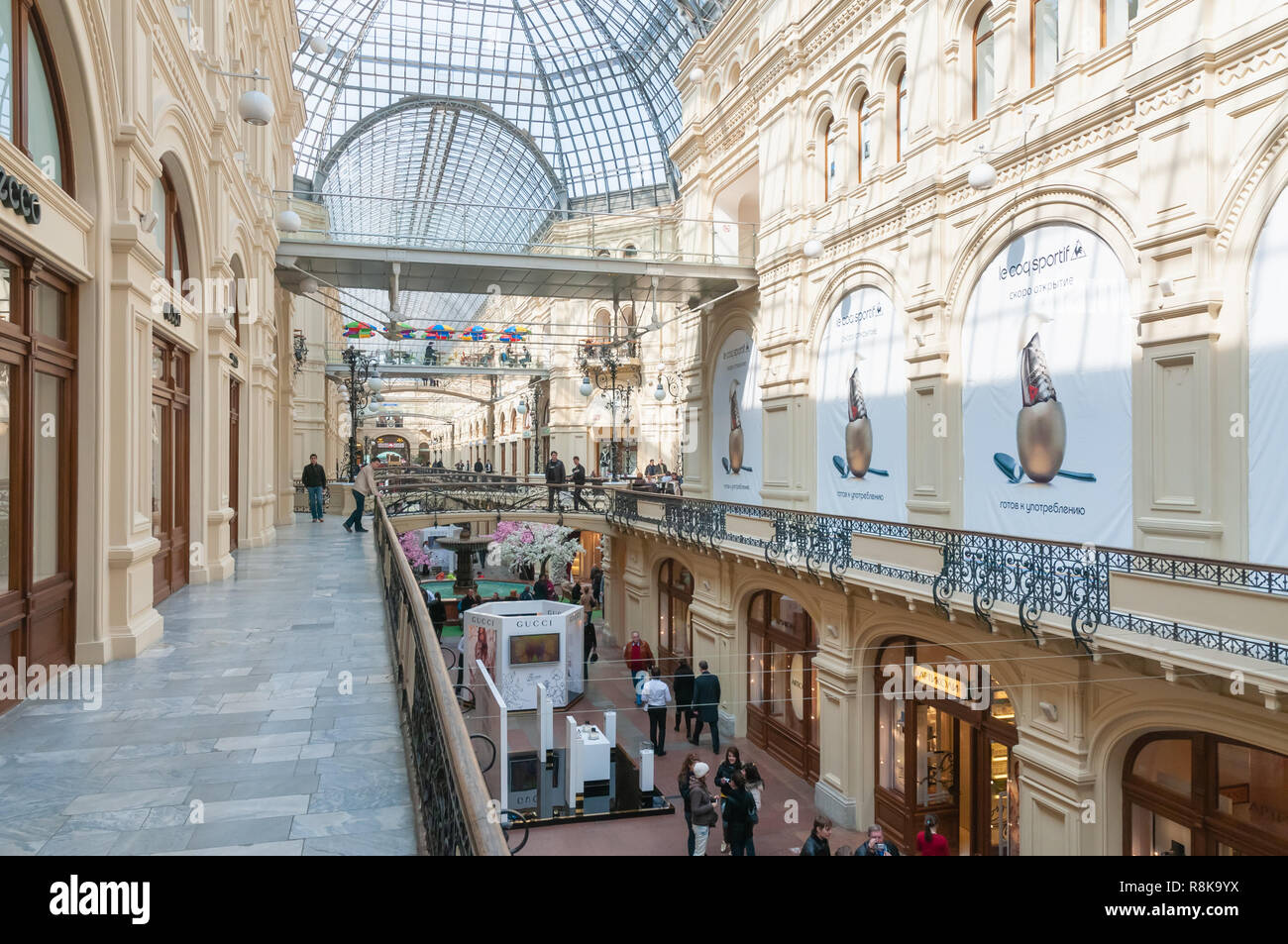 Store balconies hi-res stock photography and images - Alamy