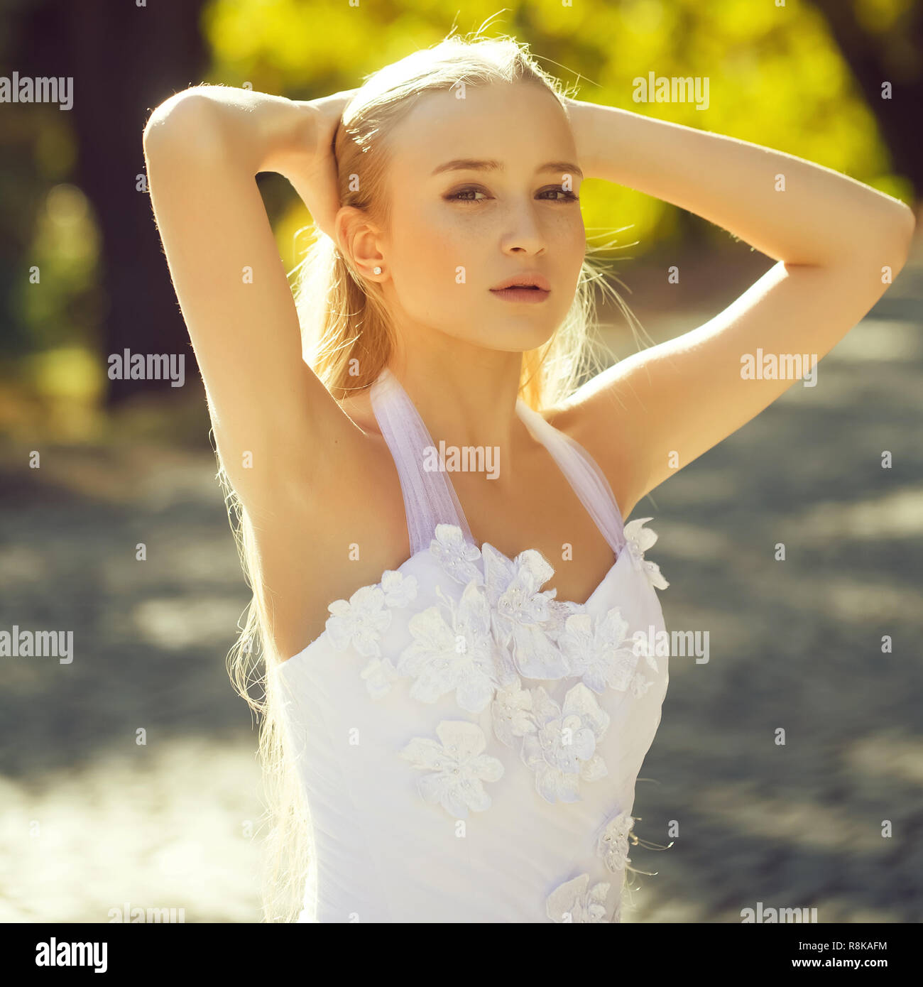 Portrait of wedding girl Stock Photo - Alamy