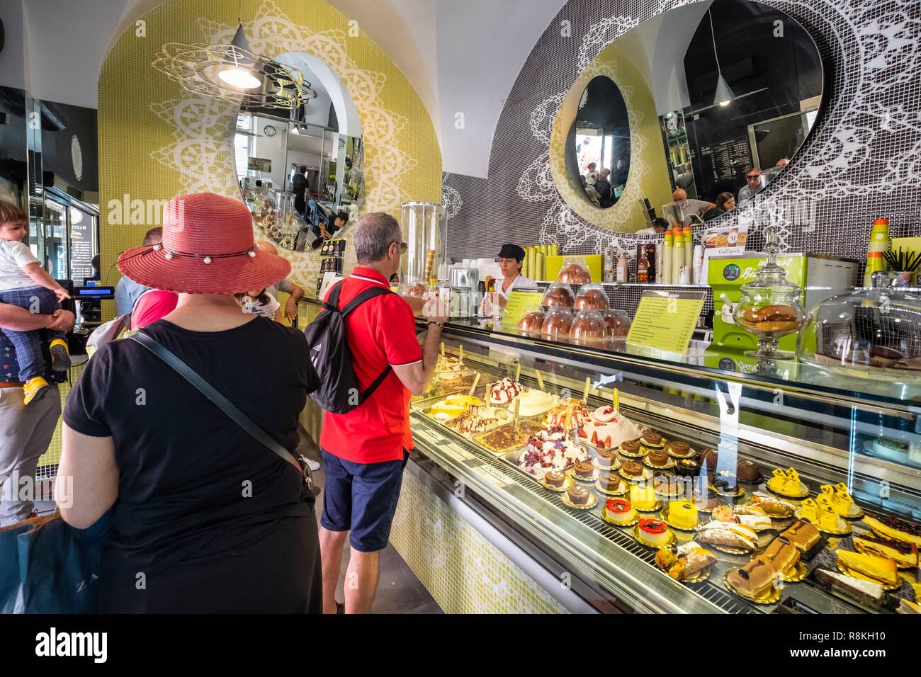 Italy, Apulia, Salento region, Lecce, Martinucci ice-cream shop in the ...
