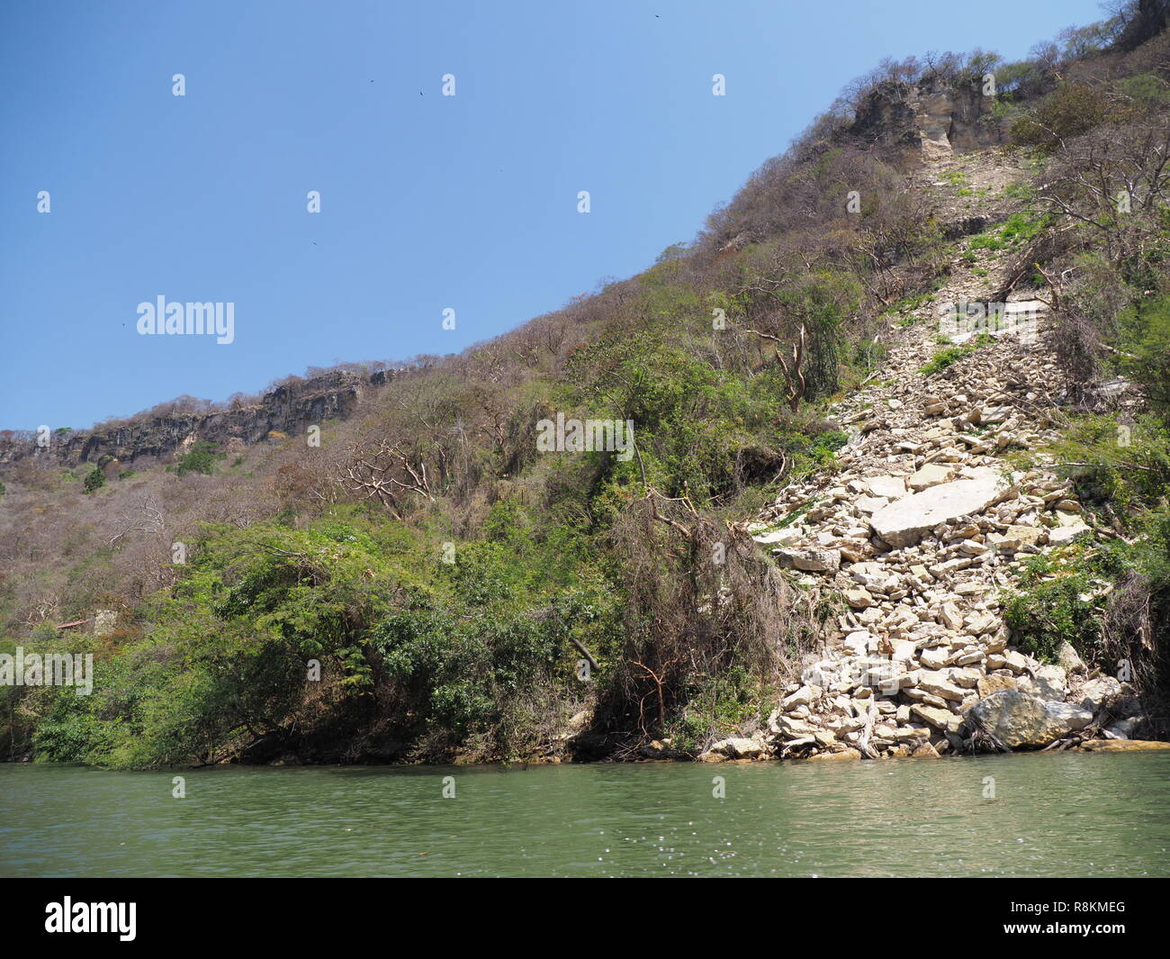 Marvelous rocky cliff of Sumidero canyon at Grijalva river landscapes ...