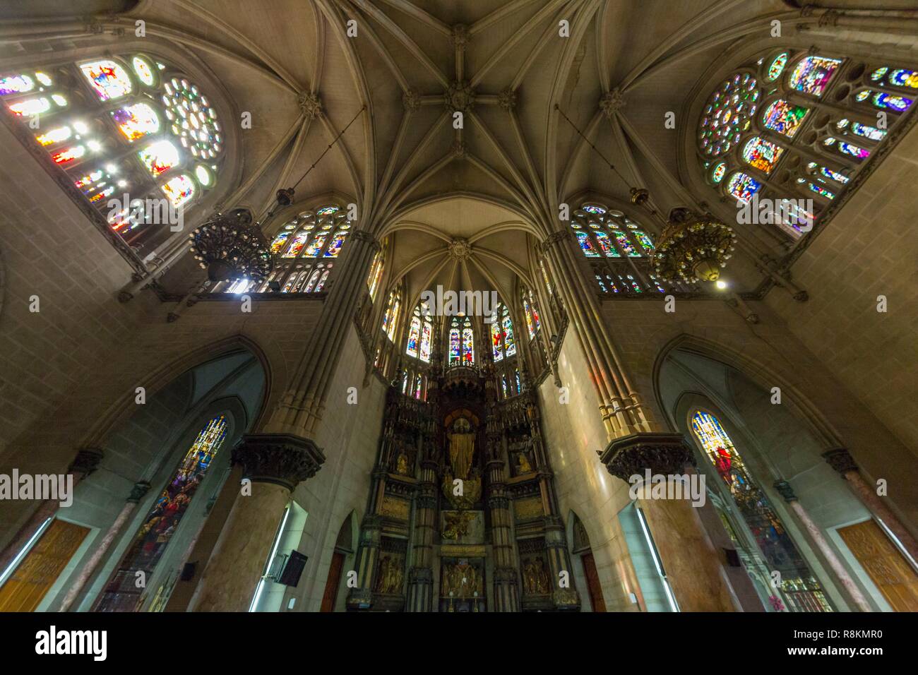 Havana cuba stained glass windows hi-res stock photography and images ...