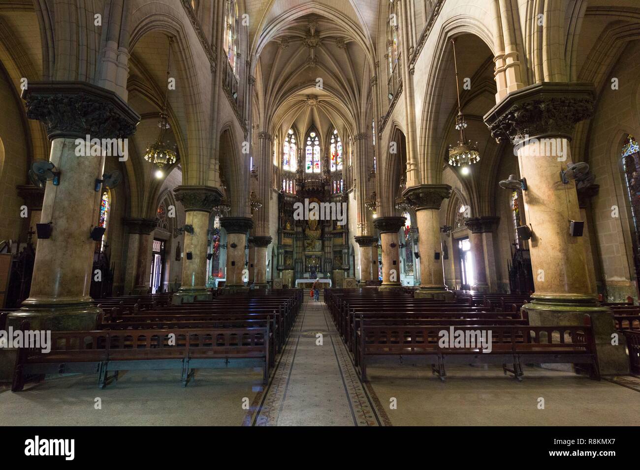 Havana cuba stained glass windows hi-res stock photography and images ...