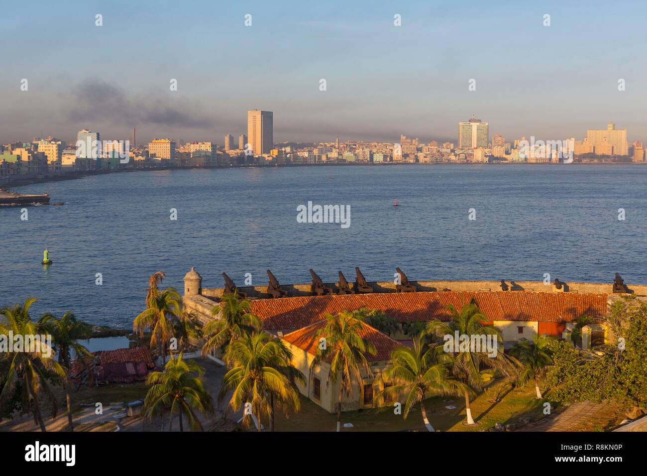 Cuba, Havana, he fortress Castillo de los Tres Reyes Magos del Moro ...
