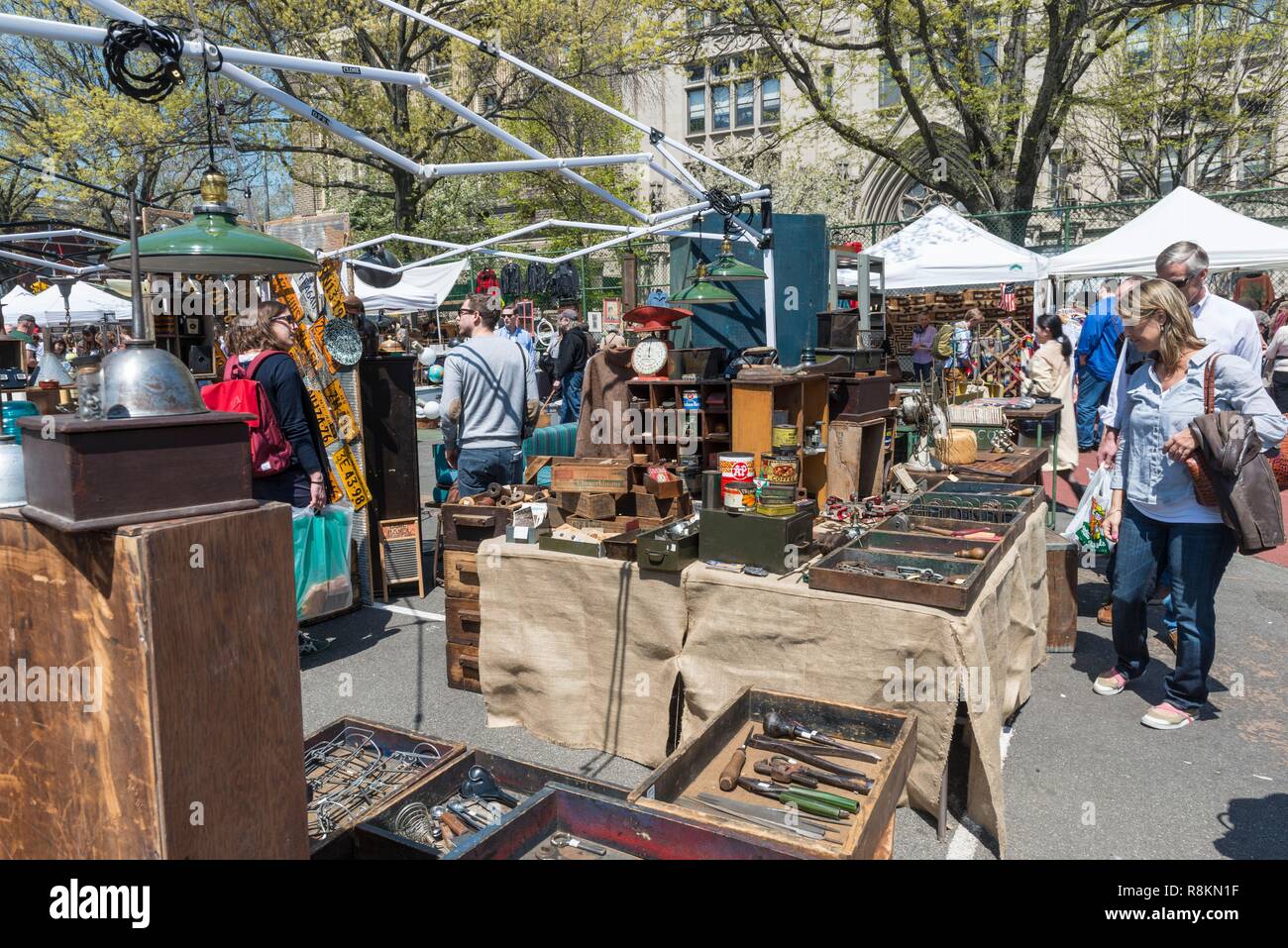 Brooklyn flea market hi-res stock photography and images - Alamy