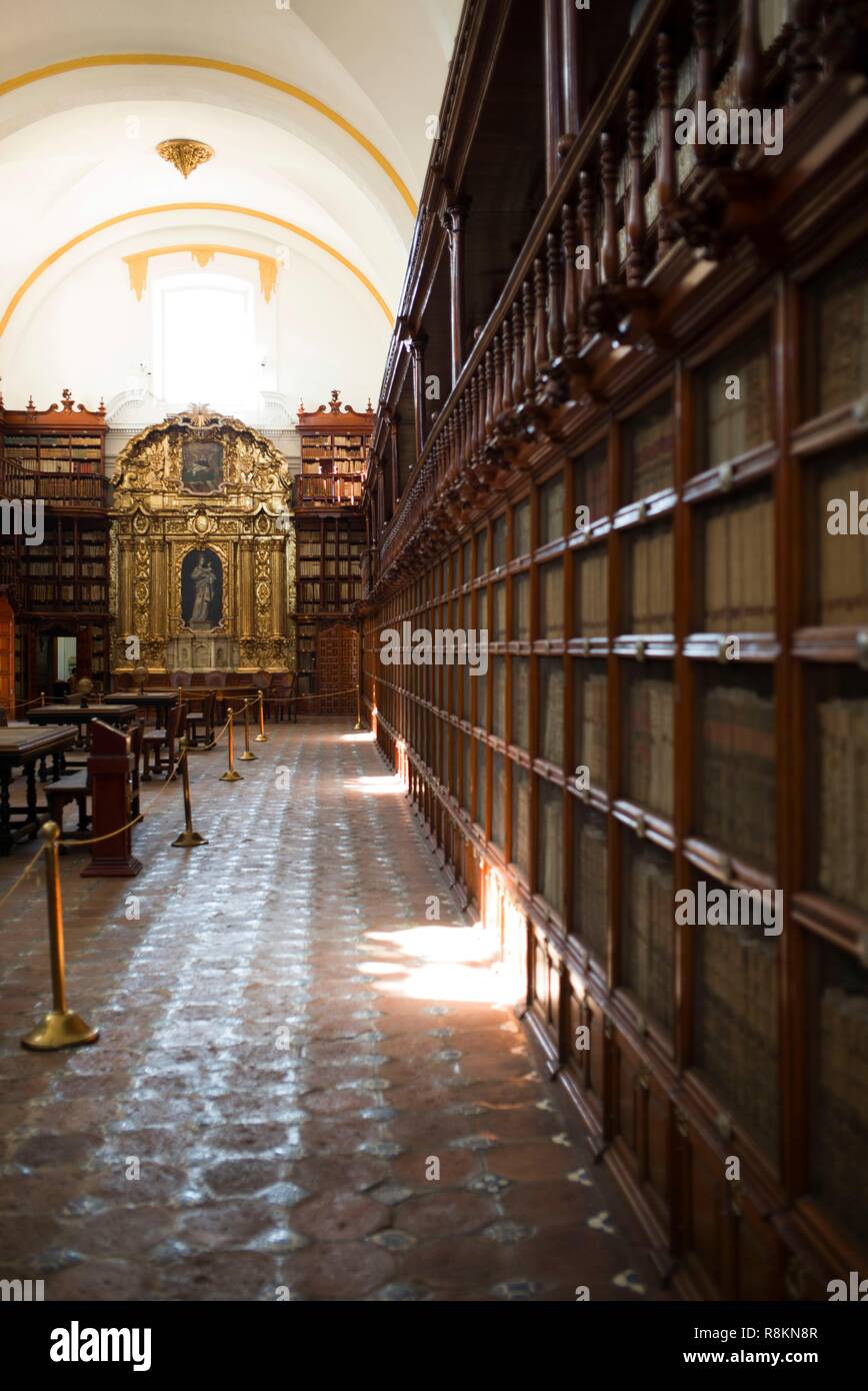 Mexico, State of Puebla, Puebla, Palafoxiana library museum, colonial ...