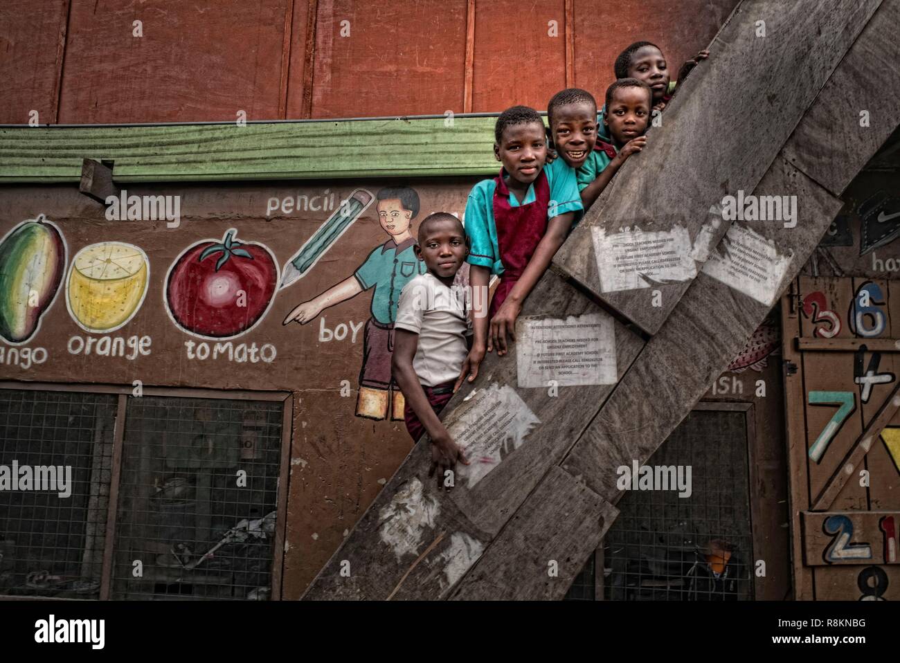 Ghana, Accra, school in Sodom and Gomorrah slum Stock Photo - Alamy