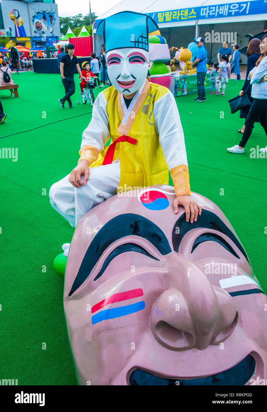 Andong mask dance festival hi-res stock photography and images - Alamy