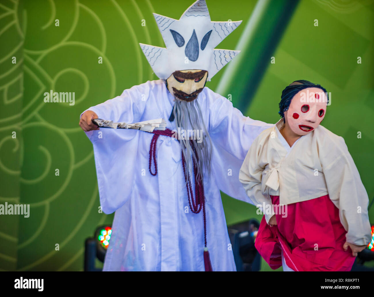 Actors performing the traditinal Korean Maskdance at Andong South Korea ...