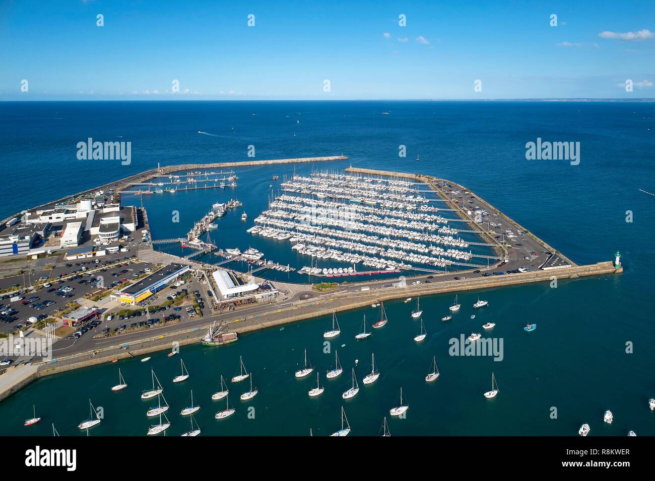 France, Cotes d'Armor, cote de Goelo, Saint Quay Portrieux, the harbour ...