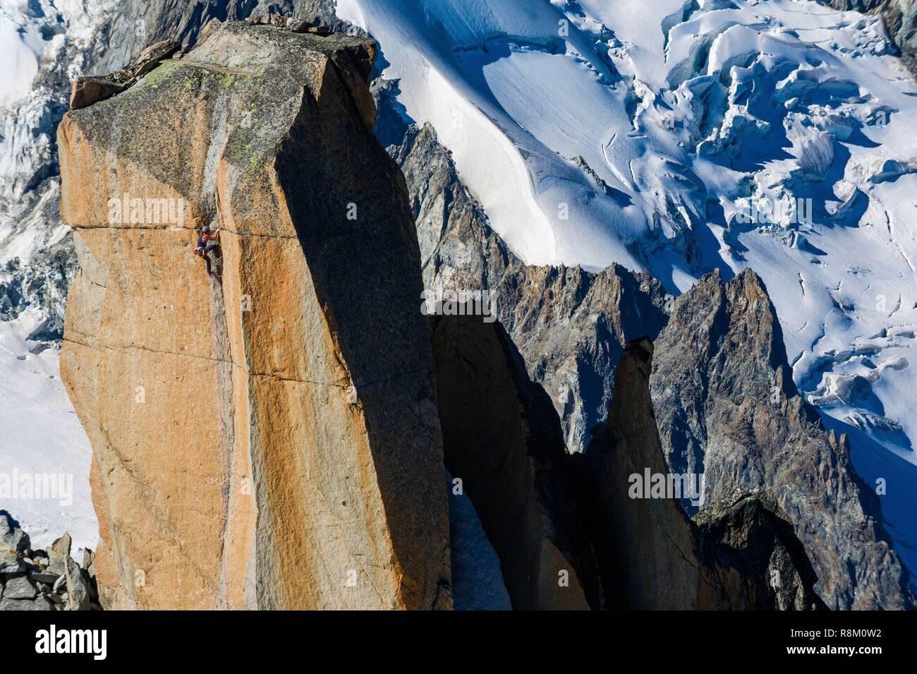 France, Haute-Savoie, Chamonix-Mont-Blanc, aiguille du Midi, climbing ...