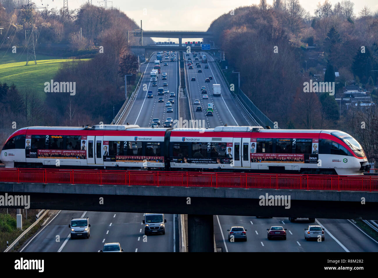 Autobahn, A3 motorway between DŸsseldorf and Leverkusen, near Erkrath ...