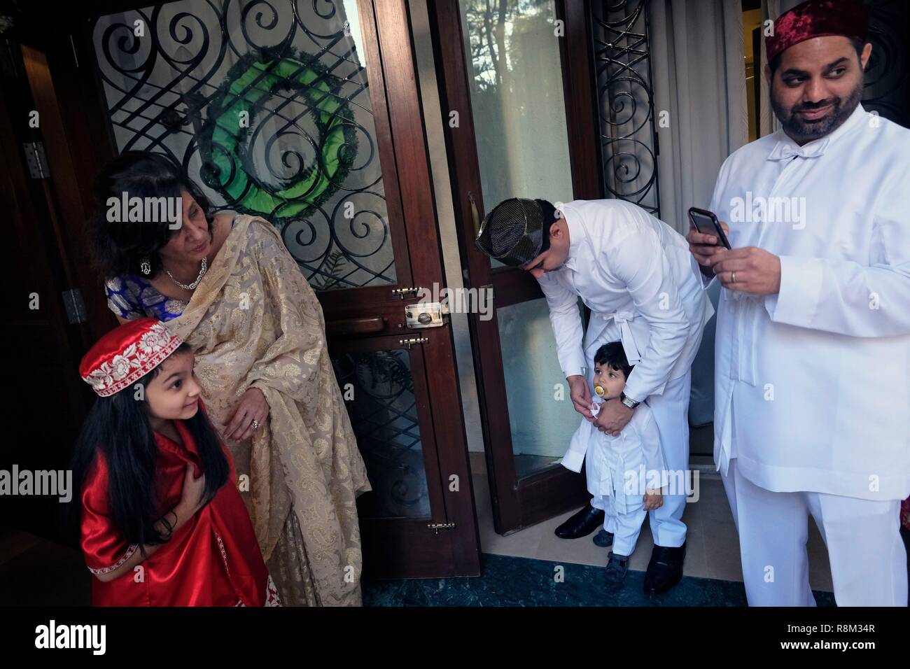 Recite people hi-res stock photography and images - Alamy