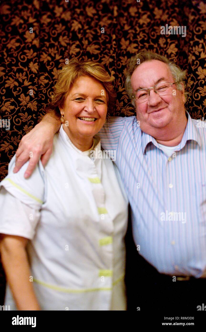 Chez henri hi-res stock photography and images - Alamy