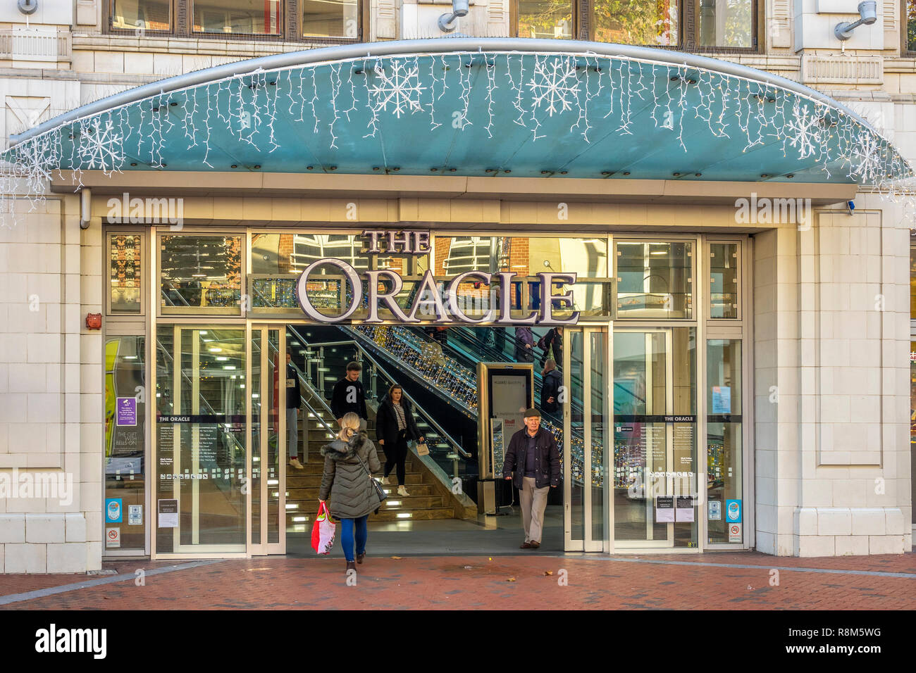 Oracle Shopping Center Entrance Broad Street, Reading, Berkshire, UK ...