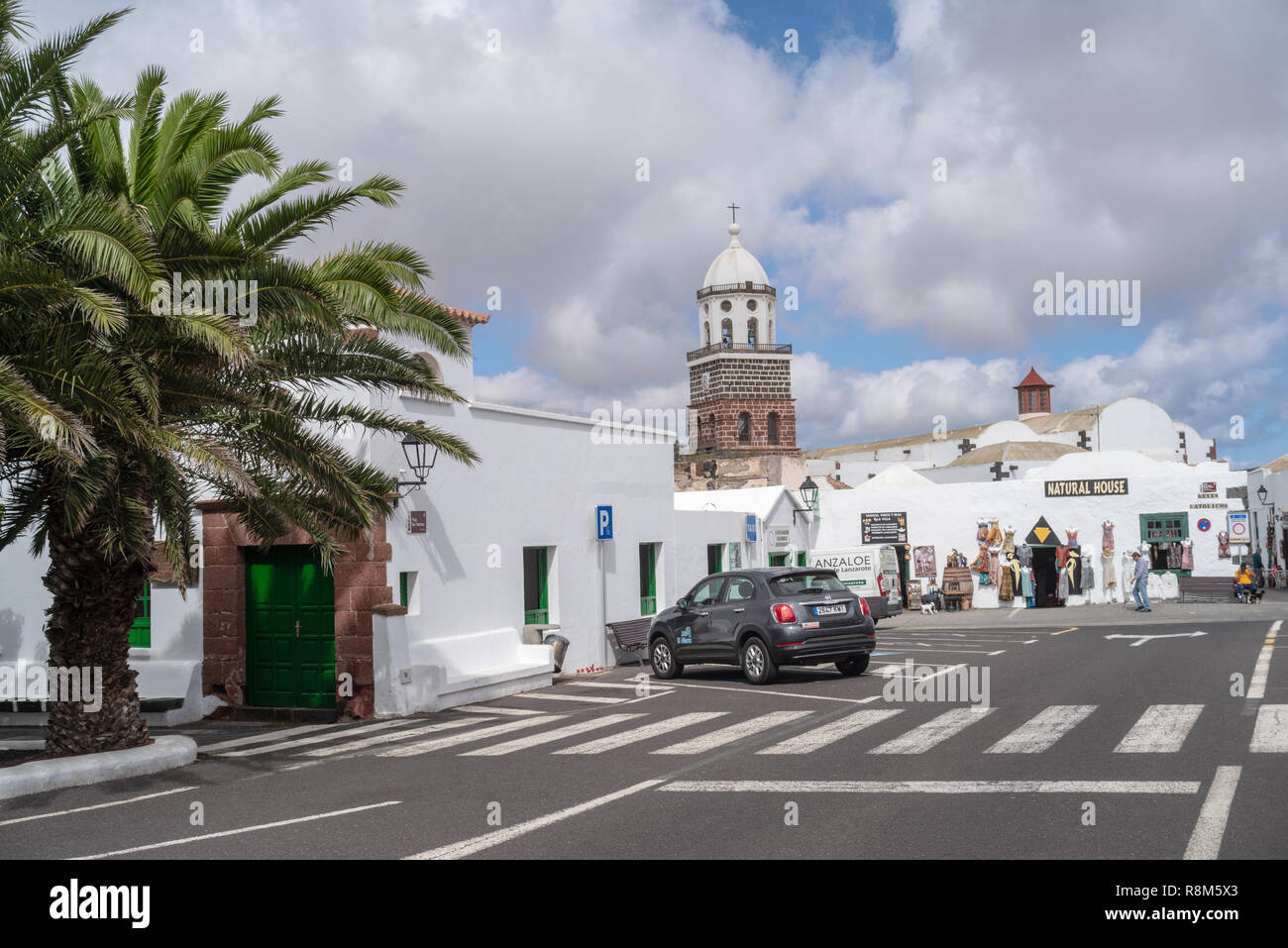 Typical street and architecture of Teguise on Lanzarote. Canary Islands ...