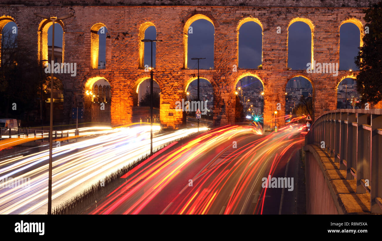 Long exposure car light hi-res stock photography and images - Alamy