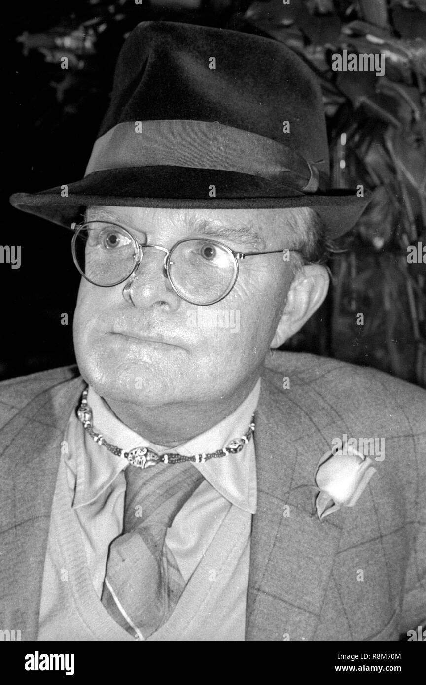 Truman capote Black and White Stock Photos & Images - Alamy