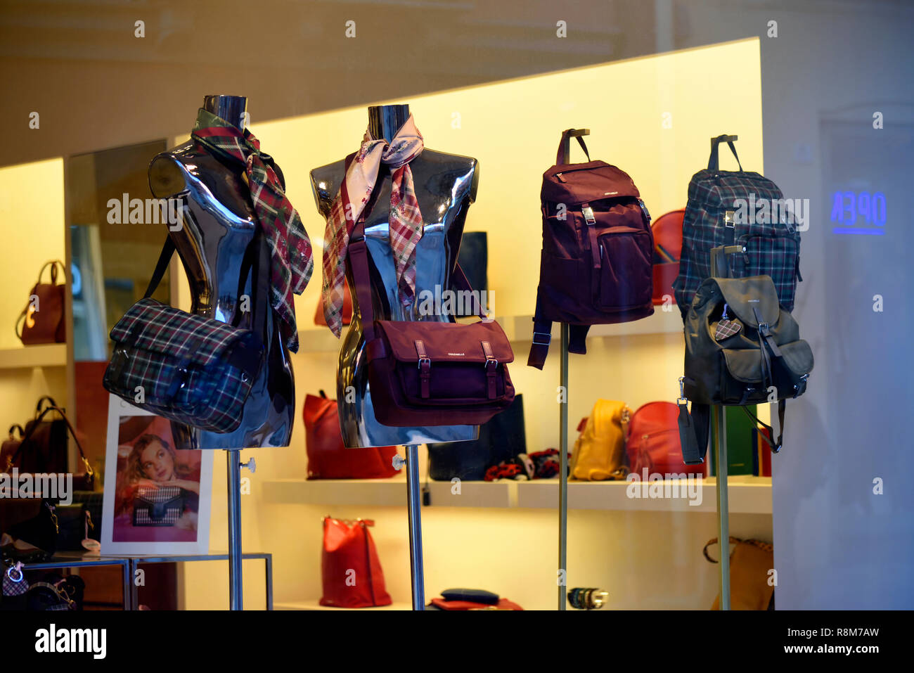 Trend window hi-res stock photography and images - Alamy