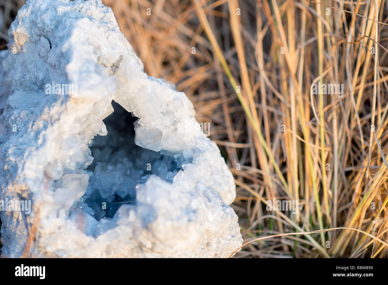 Geode crystal hi-res stock photography and images - Alamy