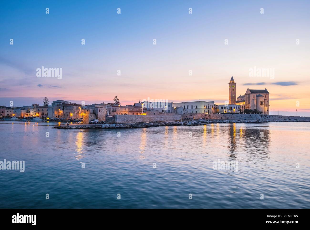 Apulian romanesque architecture hi-res stock photography and images - Alamy