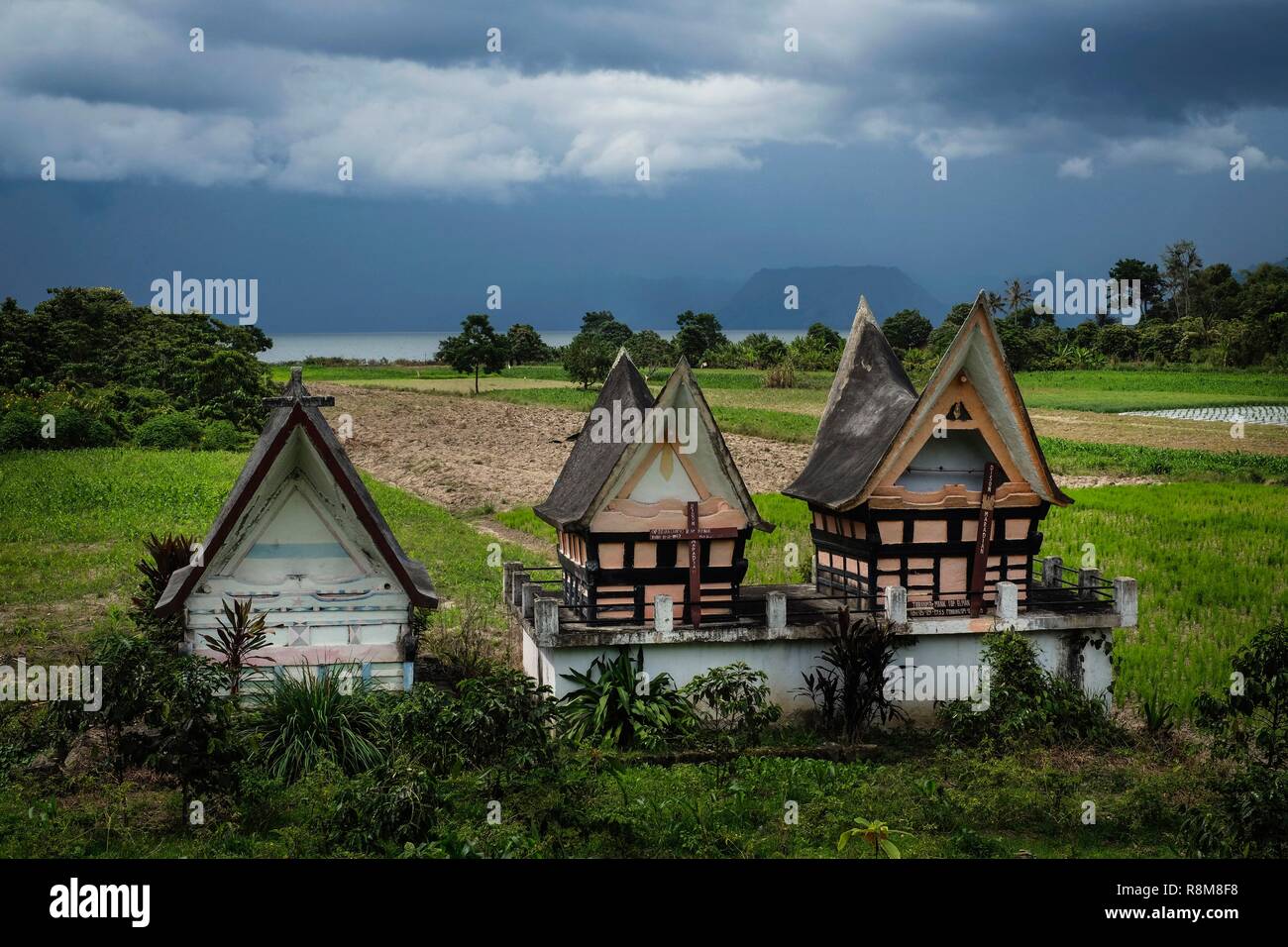 Toba batak sumatra house architecture hi-res stock photography and ...
