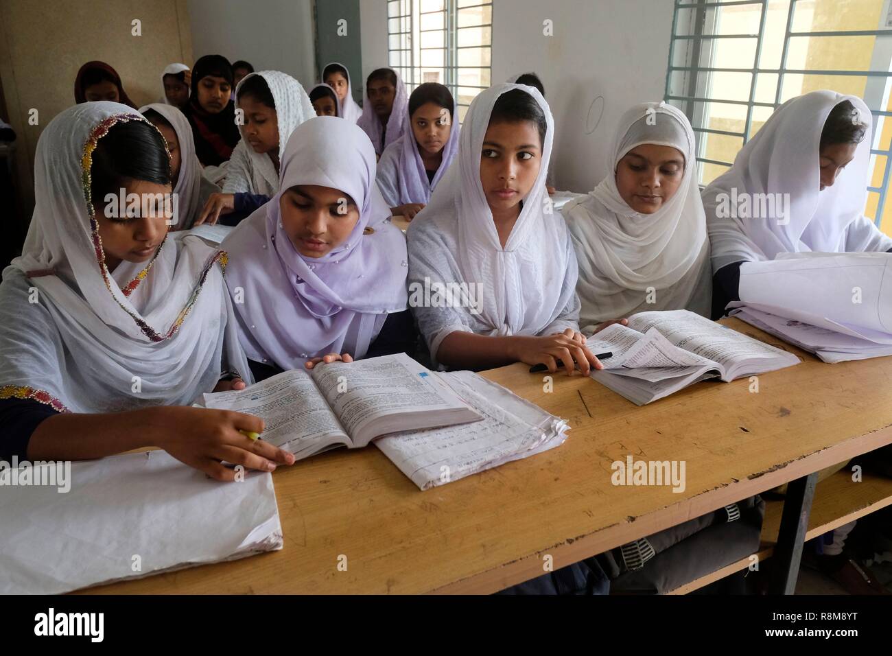 Dhaka University Students High Resolution Stock Photography and Images ...