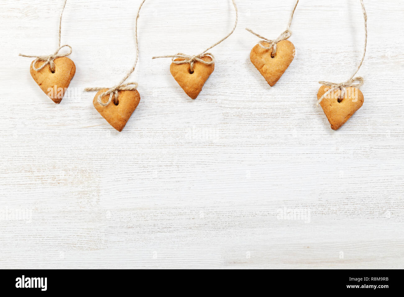 Heart strings hi-res stock photography and images - Alamy