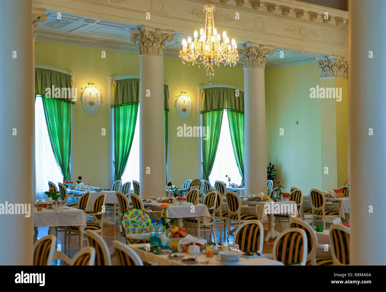 Russian style service restaurant hi-res stock photography and images ...