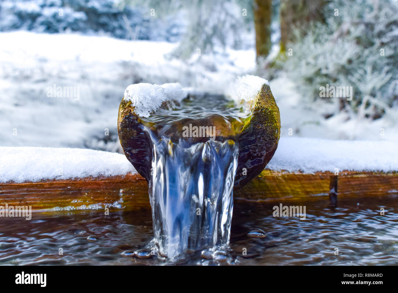 Beautiful scene streaming water hi-res stock photography and images - Alamy