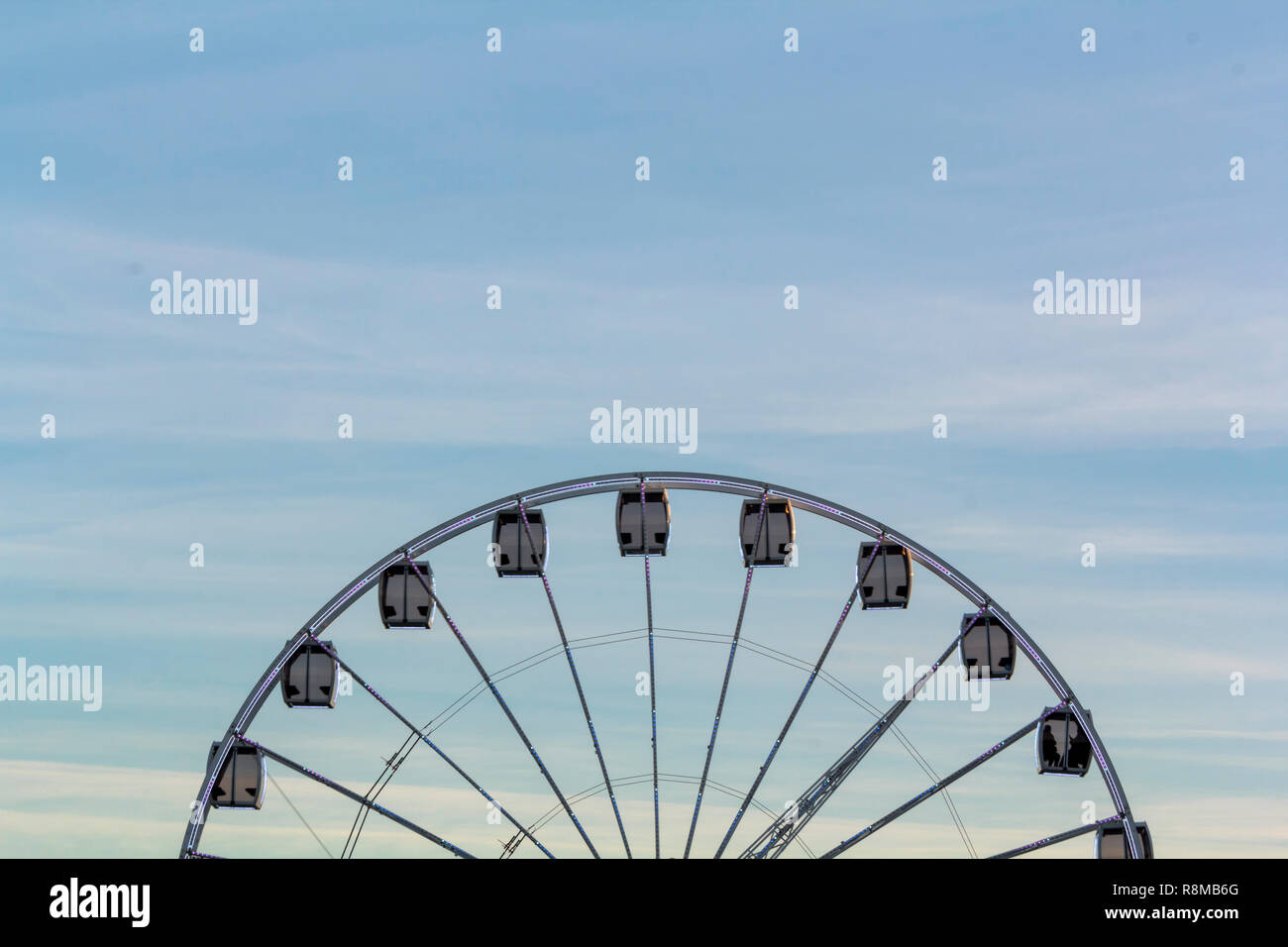 Ferris wheel rotate by day Stock Photo - Alamy