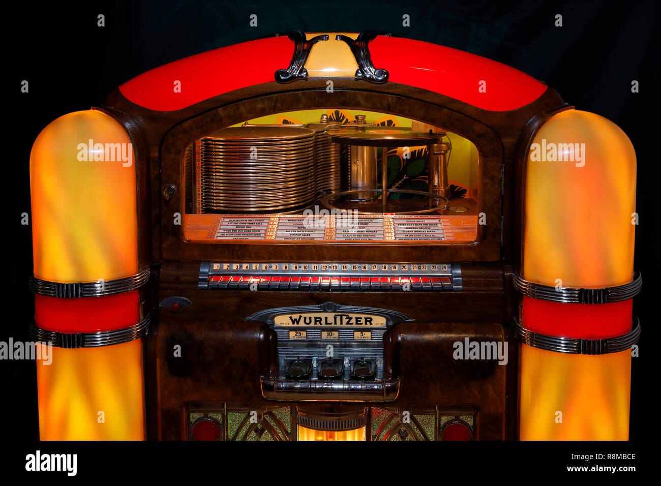 Wurlitzer 800 jukebox hi-res stock photography and images - Alamy