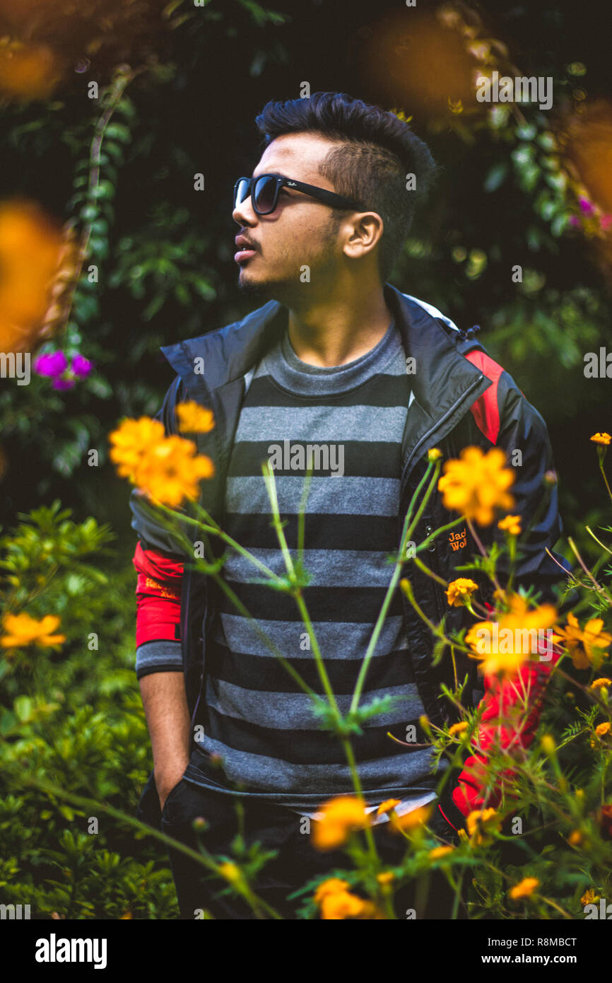 Candid portraits hi-res stock photography and images - Alamy