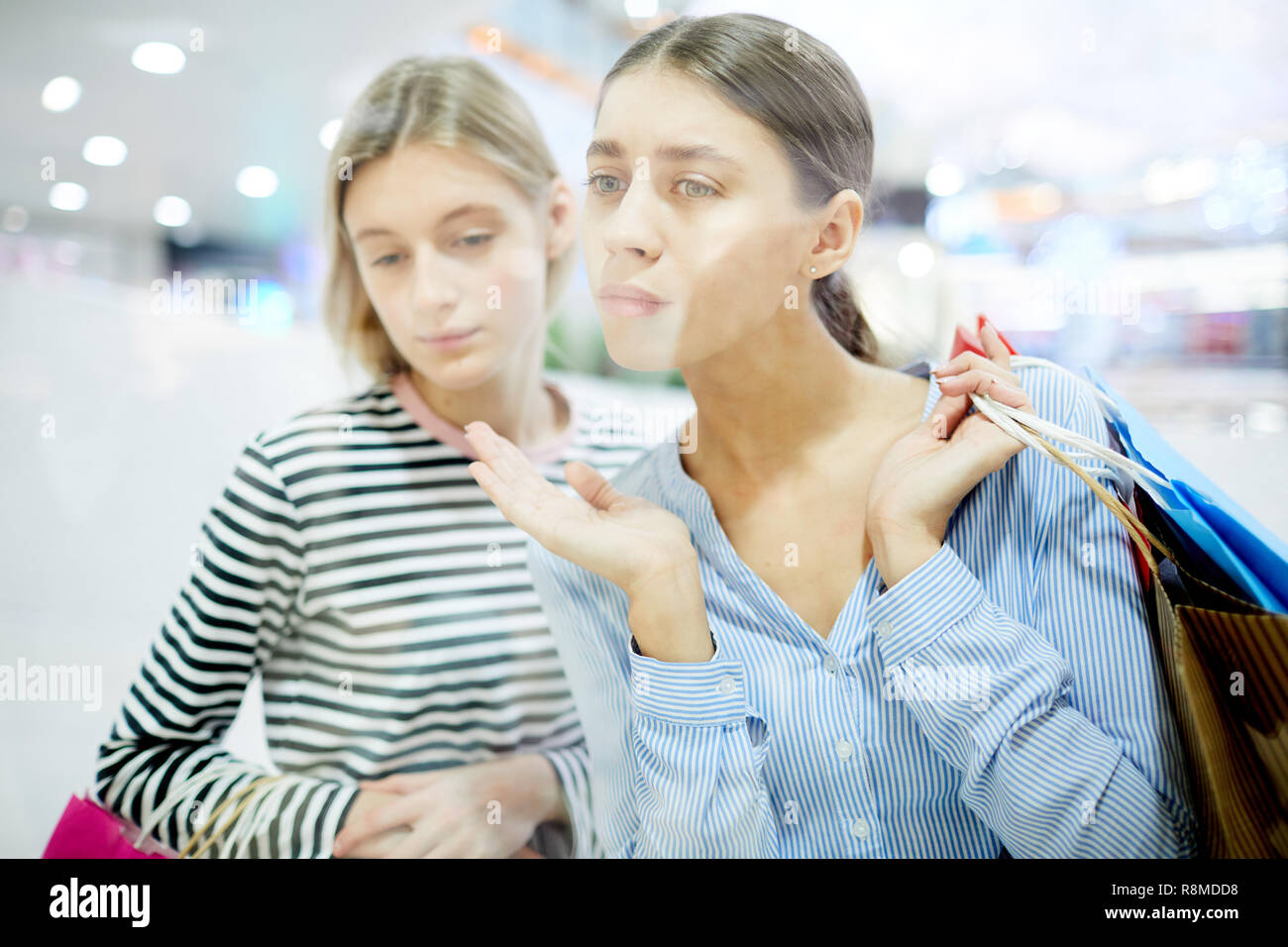 Puzzled person hi-res stock photography and images - Alamy