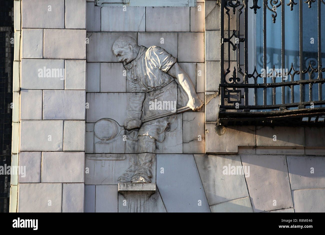 Facade of the silversmiths hi-res stock photography and images - Alamy