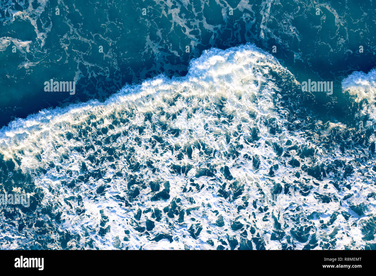 Blue ocean backdrop hi-res stock photography and images - Alamy