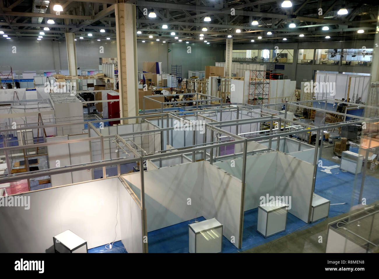 Exhibition partition hi-res stock photography and images - Alamy