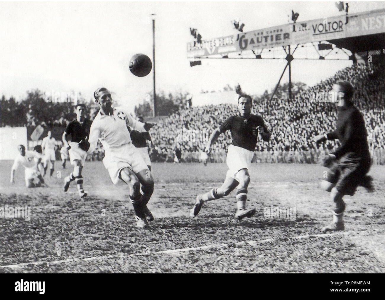 June 1938 hi-res stock photography and images - Alamy