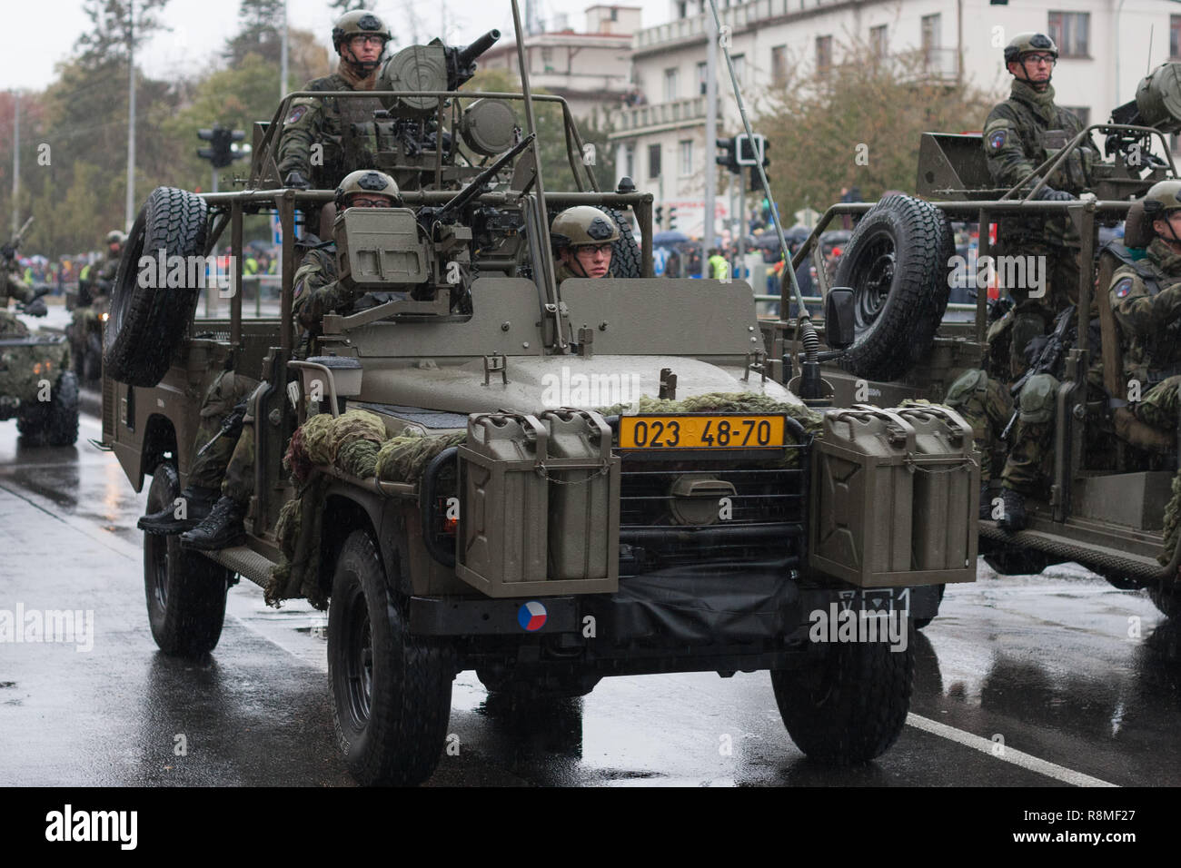 European street, Prague-October 28, 2018: Soldiers of Czech Army are ...