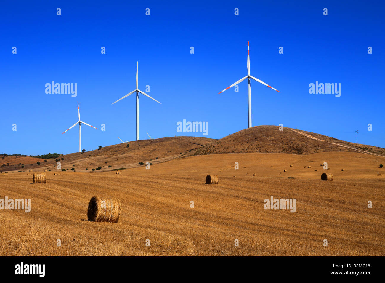 Wind turbines field hay bales hi-res stock photography and images - Alamy