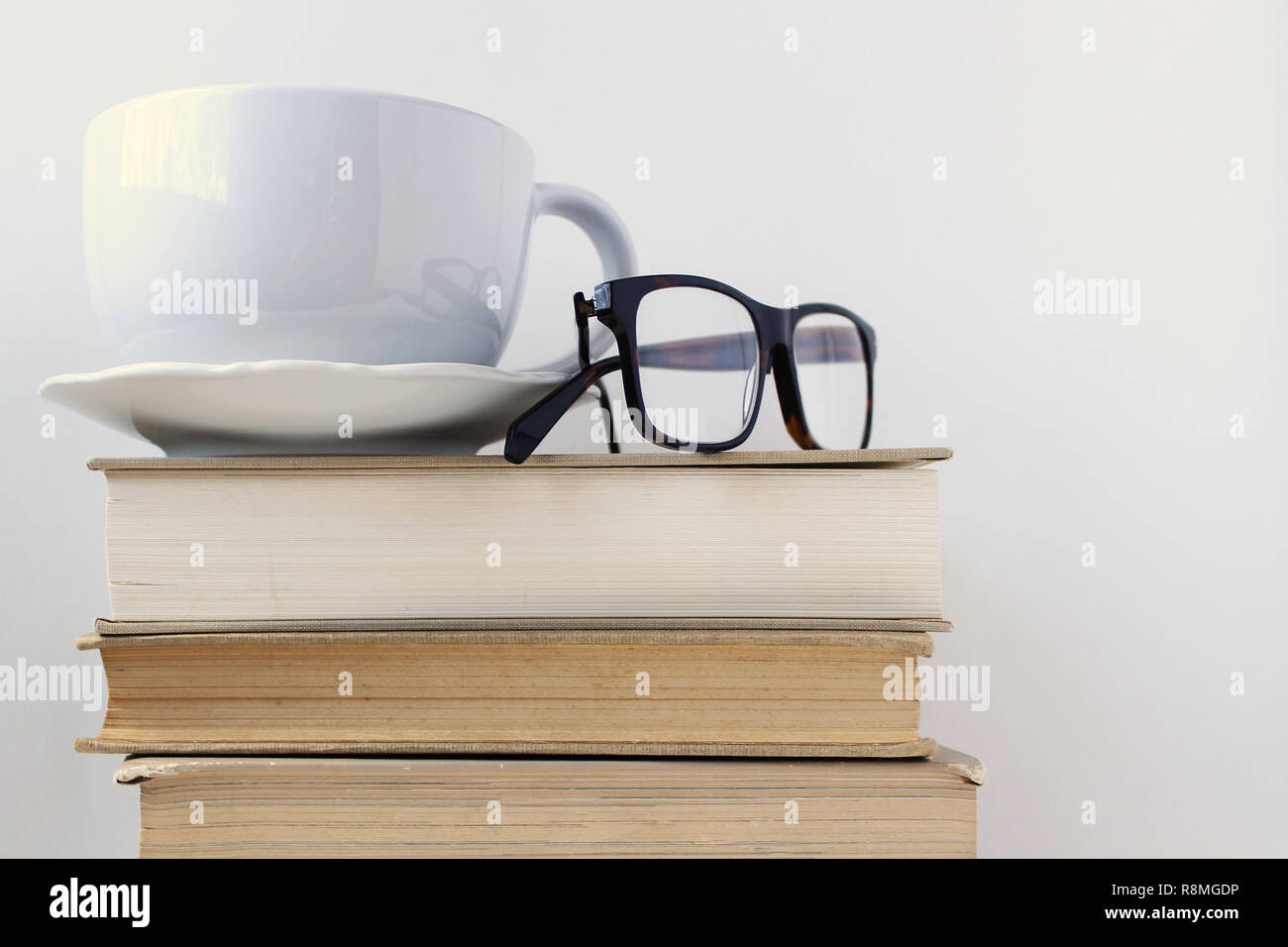 Stack of fiction books hi-res stock photography and images - Alamy