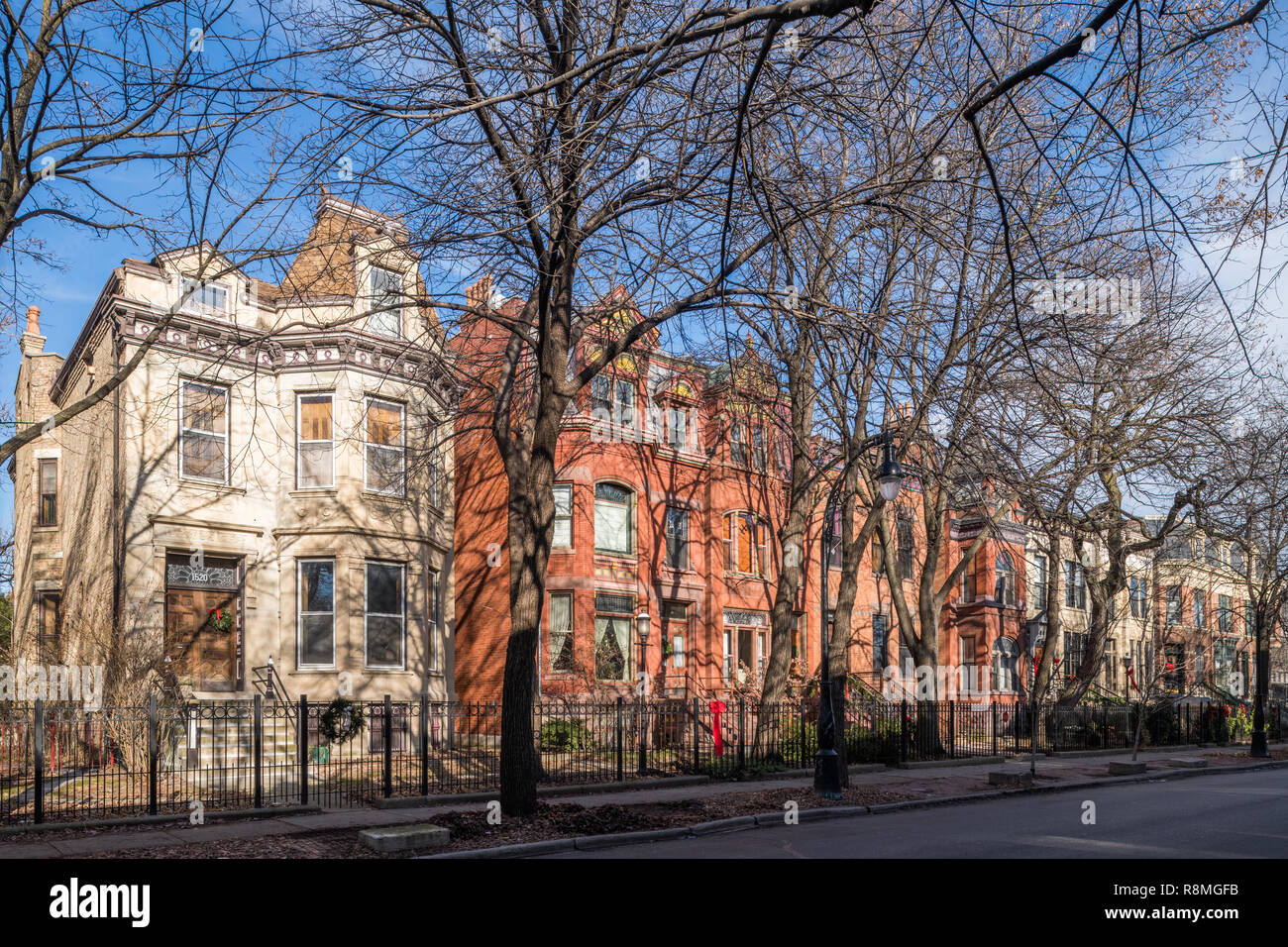 Residential boulevard hi-res stock photography and images - Alamy